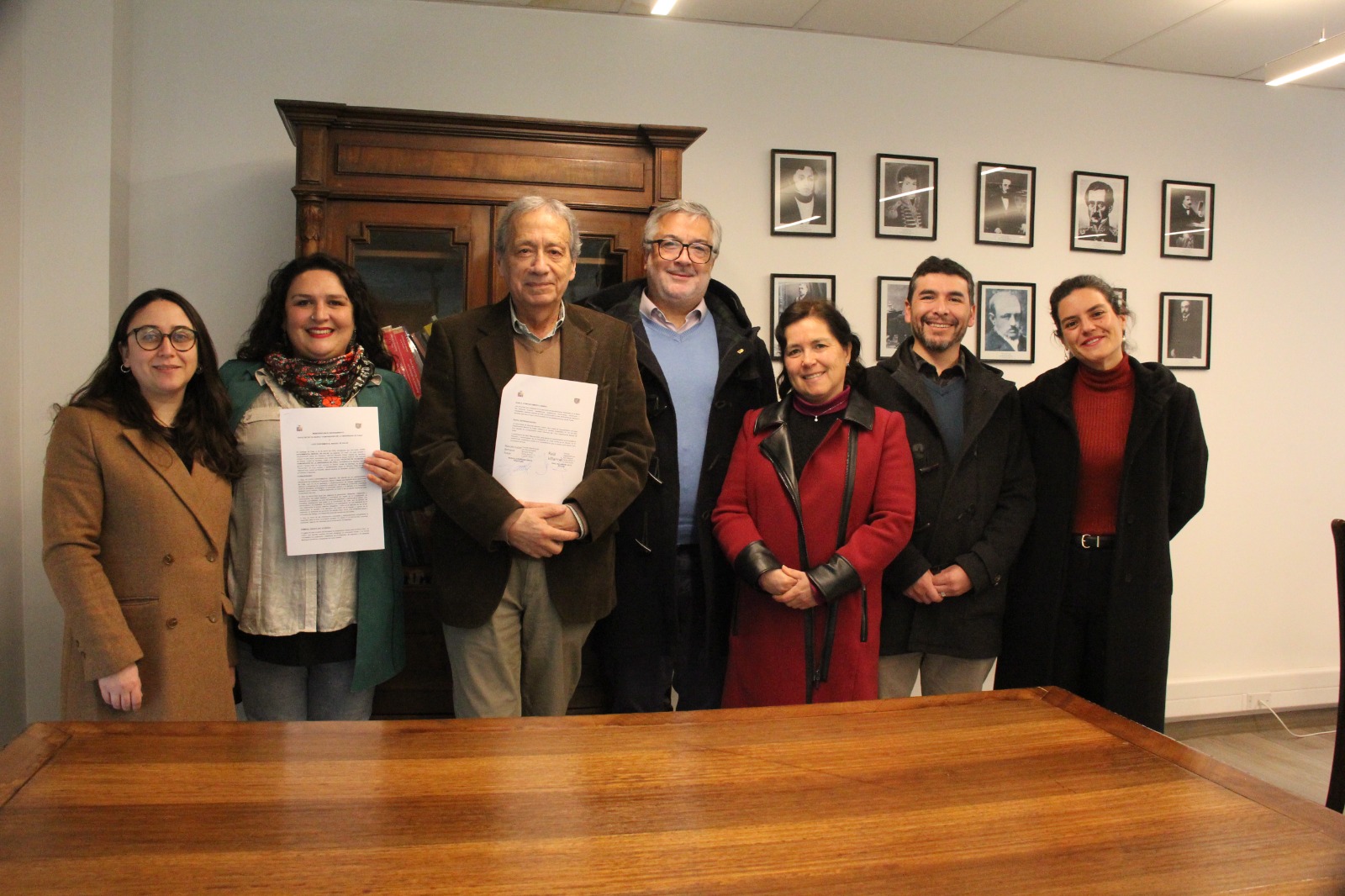 Facultad de Filosofía y Humanidades y Liceo Manuel de Salas firmaron acuerdo de cooperación ...